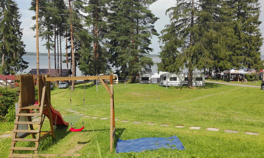 Kempovanie na Slovensku: Vyskúšajte tieto miesta - Travelguide.sk